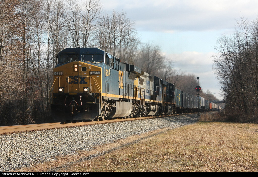 Westbound at the 632 signal